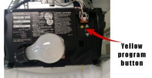 Raynor Pilot II Garage Door Opener Manual: Models 83650RGD-267 and ...